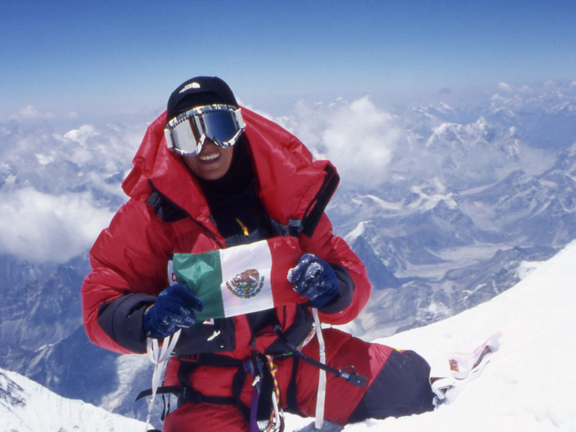 Elsa Ávila 20 años del Everest - Freeman Outdoors